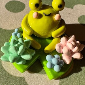 Frog Desk Friend, Cute Desk Decor, Polymer Clay Figurine - Etsy
