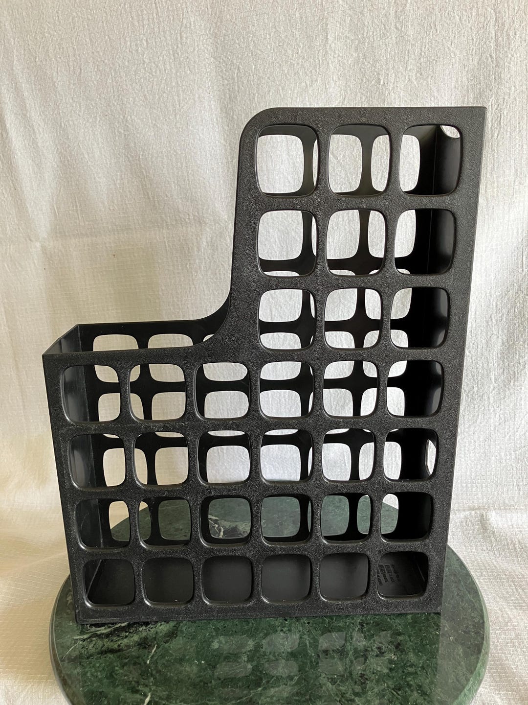 Oxford Deco Magazine Rack, Black Plastic Magazine Rack, Vintage ...