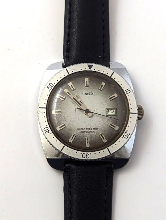 vintage 1970s timex diver - Gem