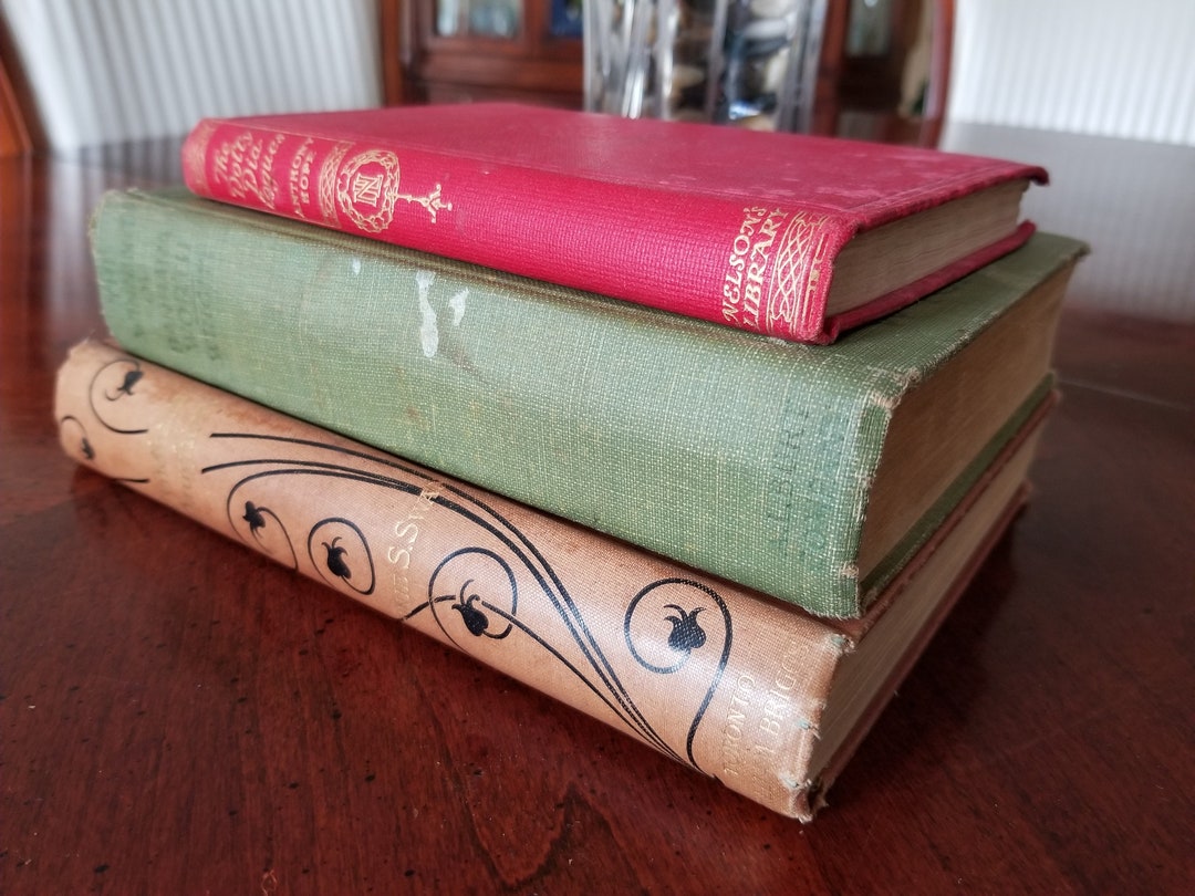 Antique Books Trio, the Dolly Dialogues by Anthony Hope, Wyndham's ...