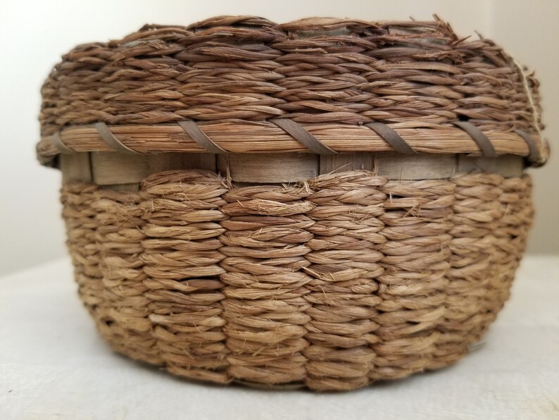 Antique Wicker Sewing Basket With Lid Round Wicker Basket and - Etsy