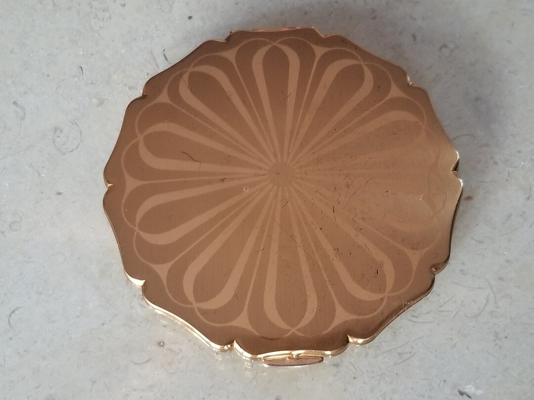 Vintage Stratton Compact Made in England, Gold Art Deco Stratton ...