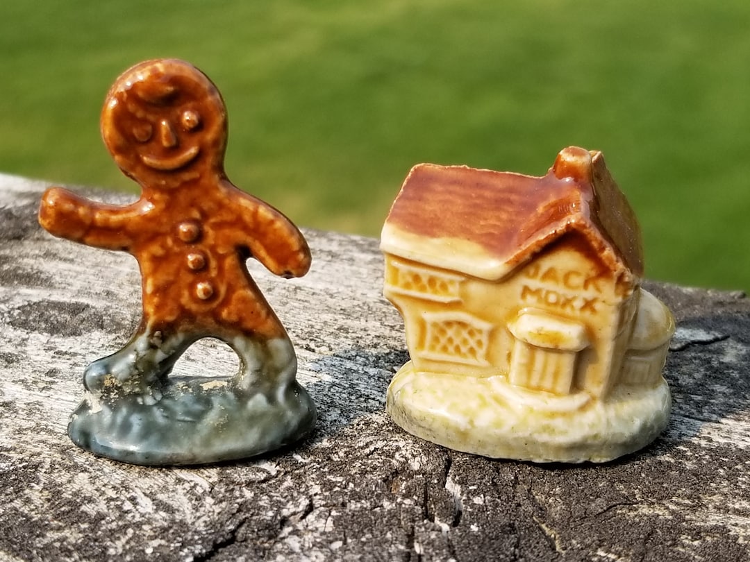 Red Rose Tea Wade Figurines, Ginger Bread Man Wade Figurine, Jack Moxx ...