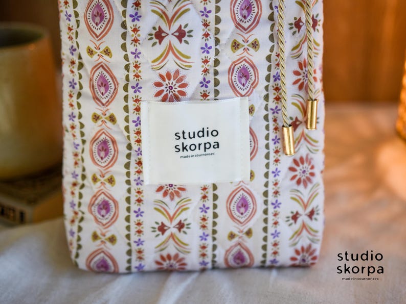Quilted Cotton Book Cover – Handmade Book Sleeve – Gift for Readers ...