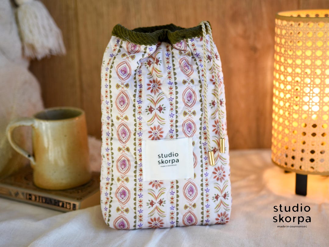 Quilted Cotton Book Cover – Handmade Book Sleeve – Gift for Readers ...