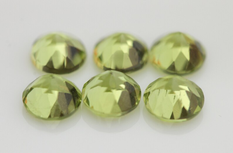 Natural Pakistan Peridot 4 to 5 MM Rounds. Callibrated Stone. | Etsy