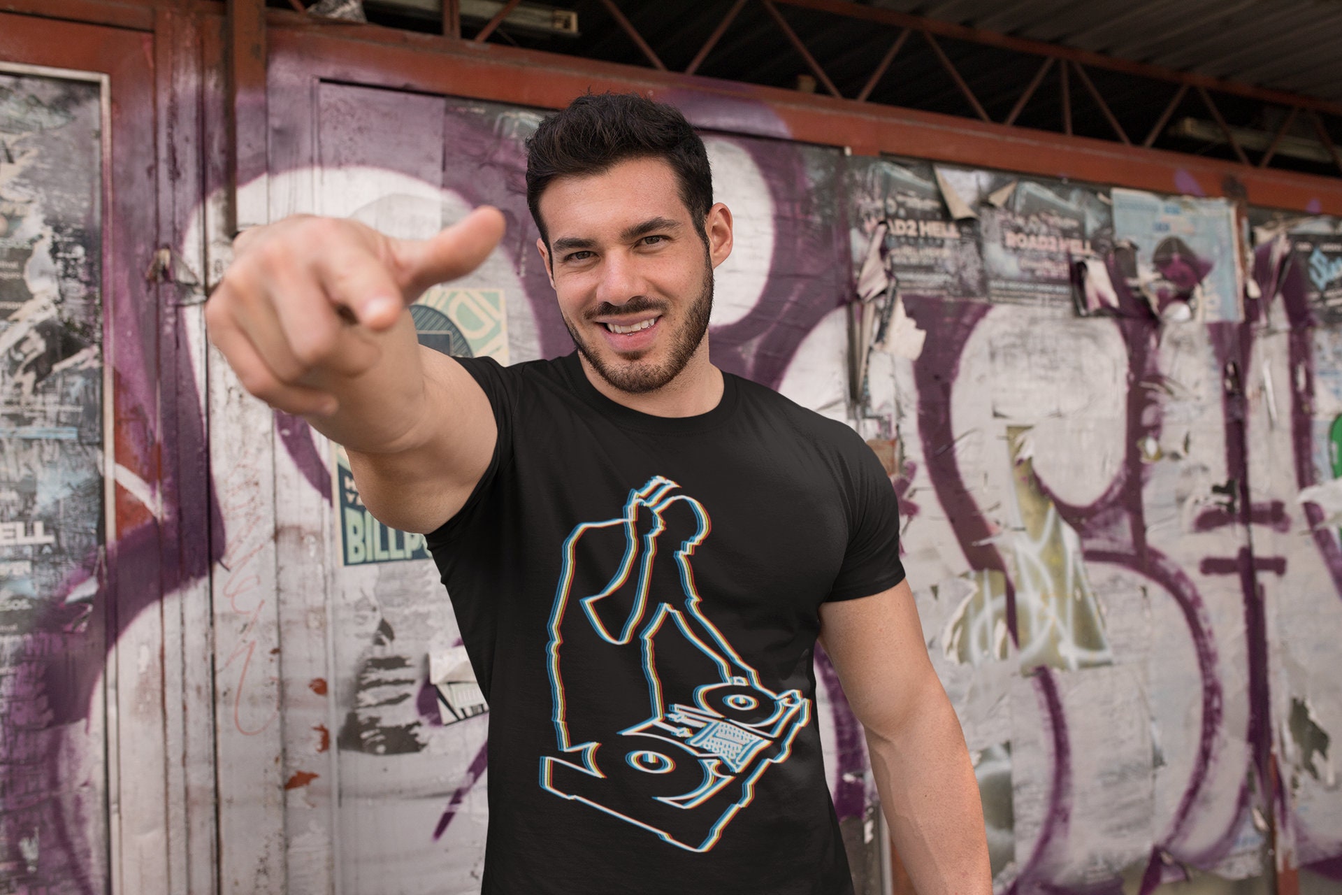 DJ T-shirt With Trippy Effect, Gift for DJ, EDM Music Shirt, Techno ...