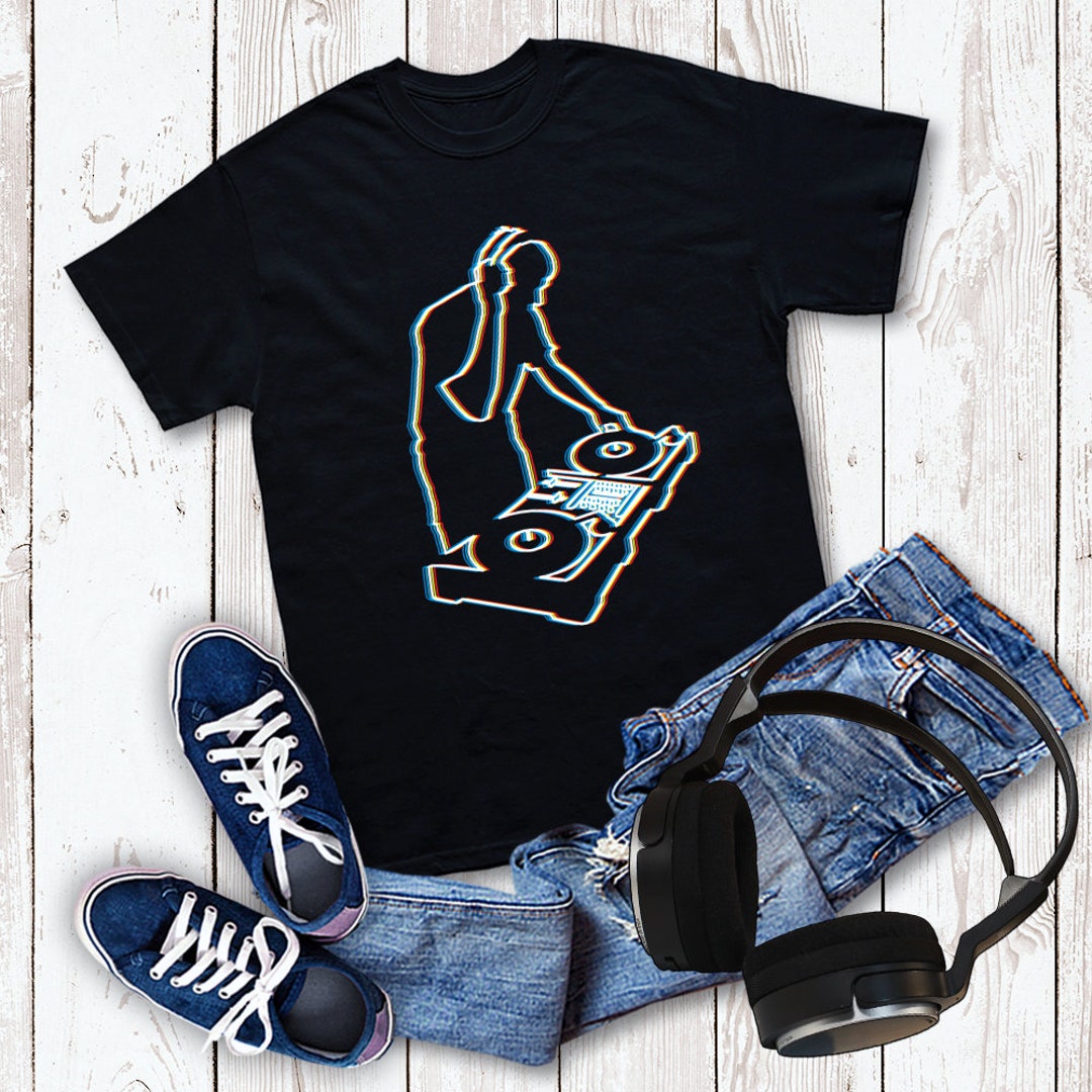 DJ T-shirt With Trippy Effect, Gift for DJ, EDM Music Shirt, Techno ...