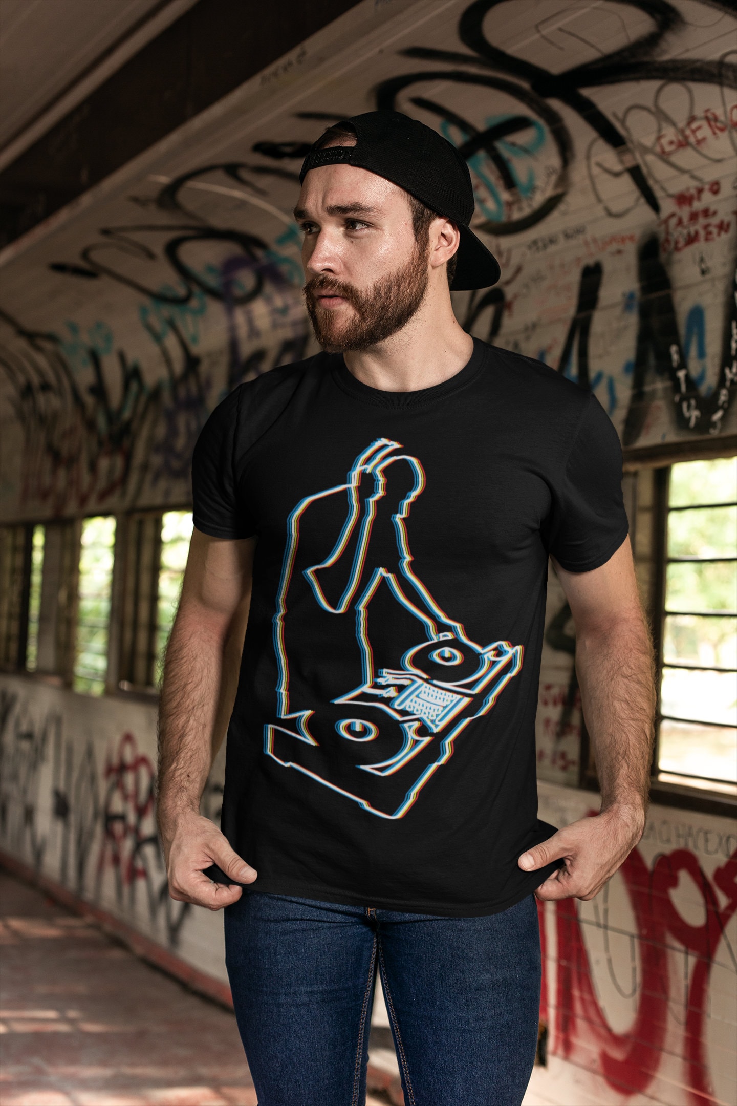 DJ T-shirt With Trippy Effect, Gift for DJ, EDM Music Shirt, Techno ...