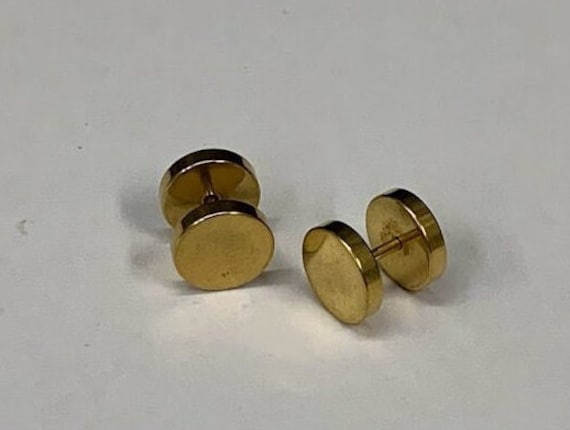 Men's plain gold stud earrings store