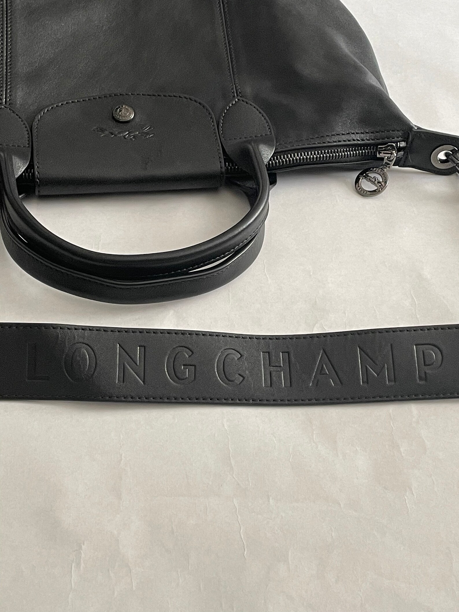 Longchamp Black Leather Top Handles Adjustable Removable Shoulder ...