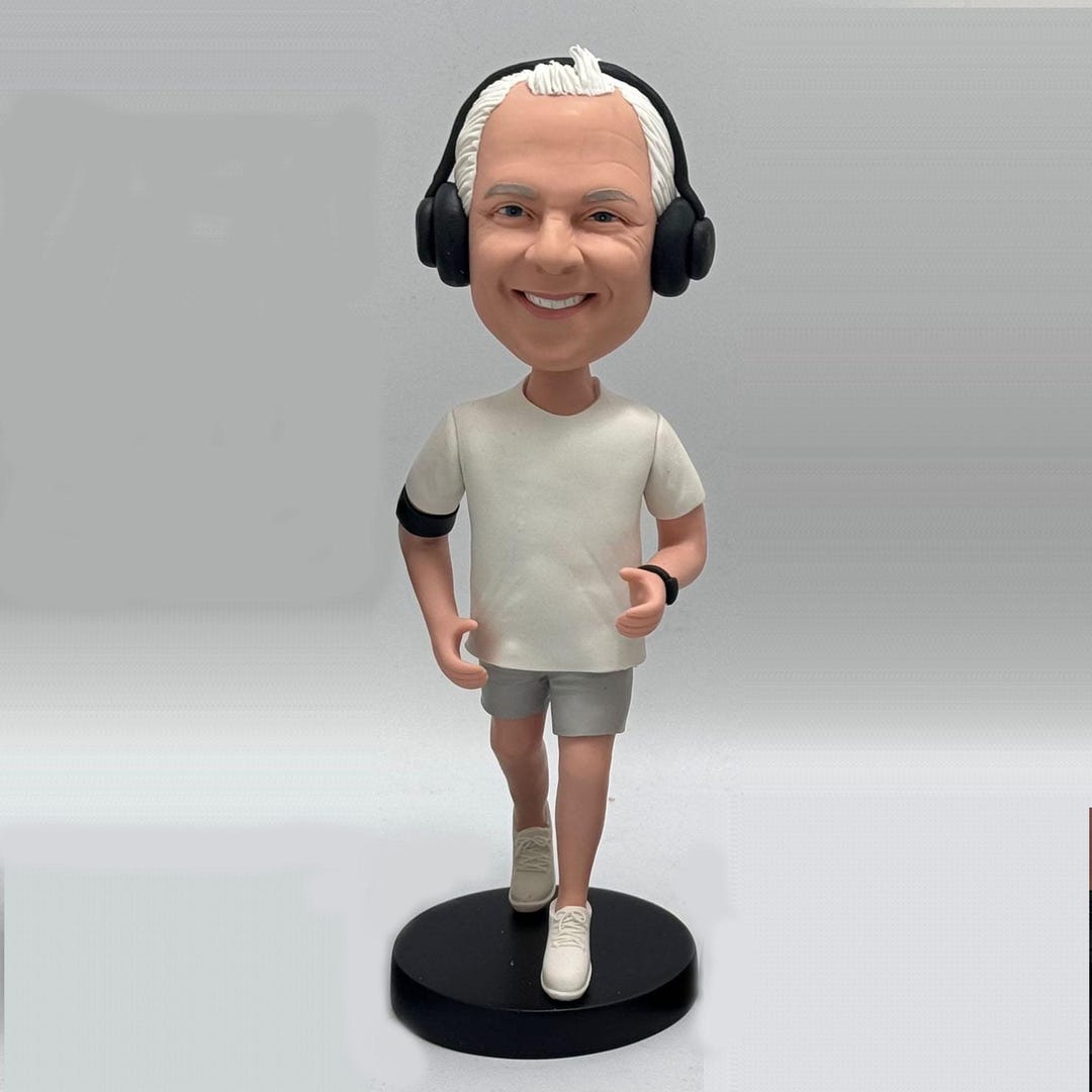 Custom Bobblehead for Male Runner, Male Marathon Runner Custom ...