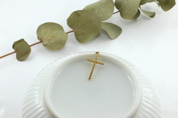 18K yellow gold textured cross pendant - Gem