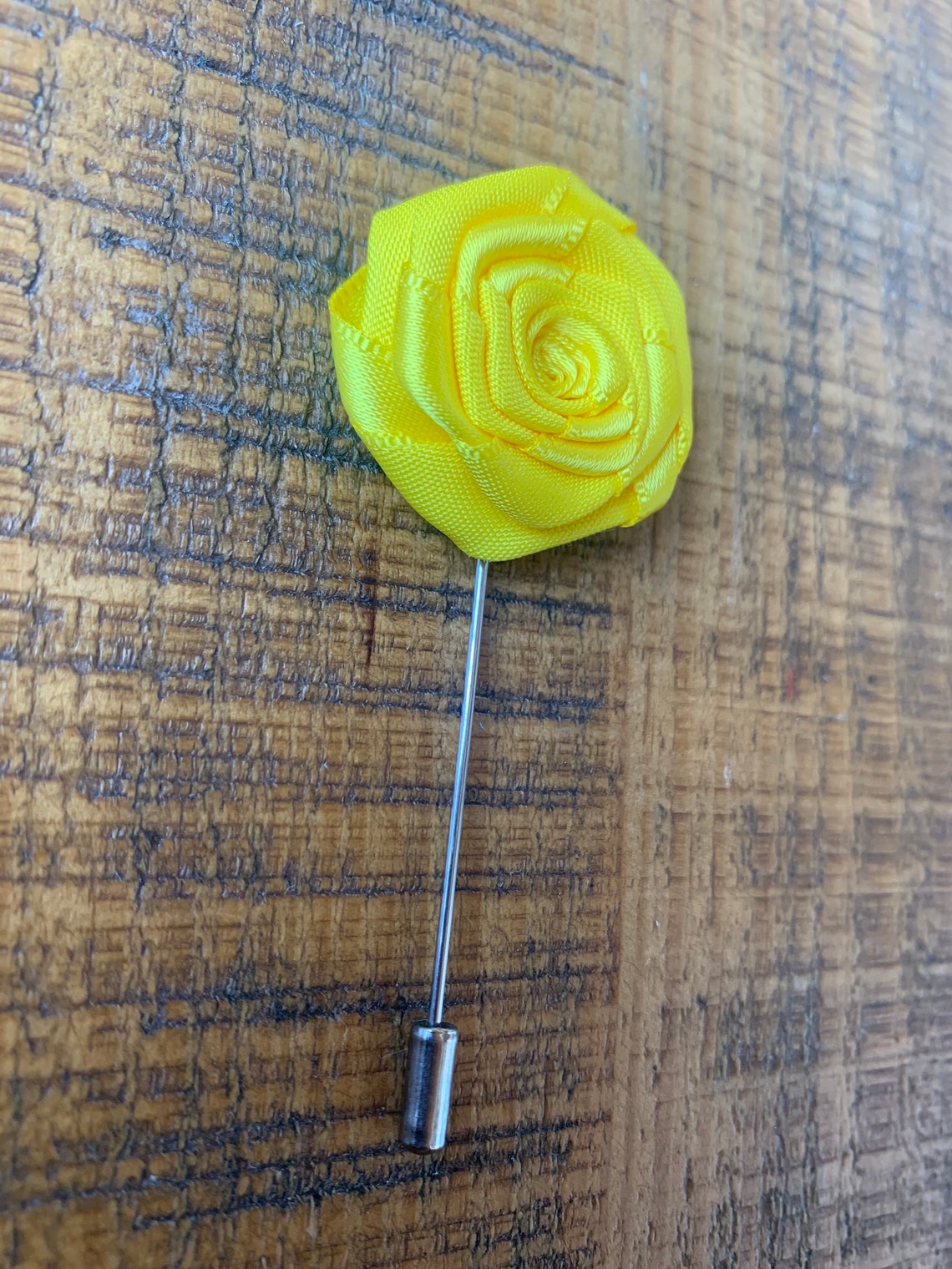Pin de solapa floral floral amarillo / Pin de solapa floral - Etsy España