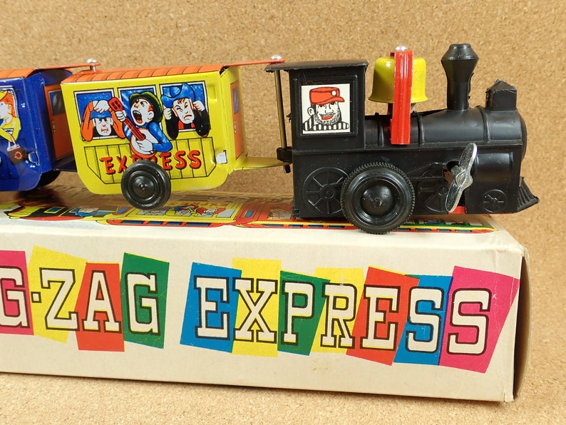 Wind-up Comic Zig-zag Express Tin Train by MTU 1970s Metal Wind-up ...