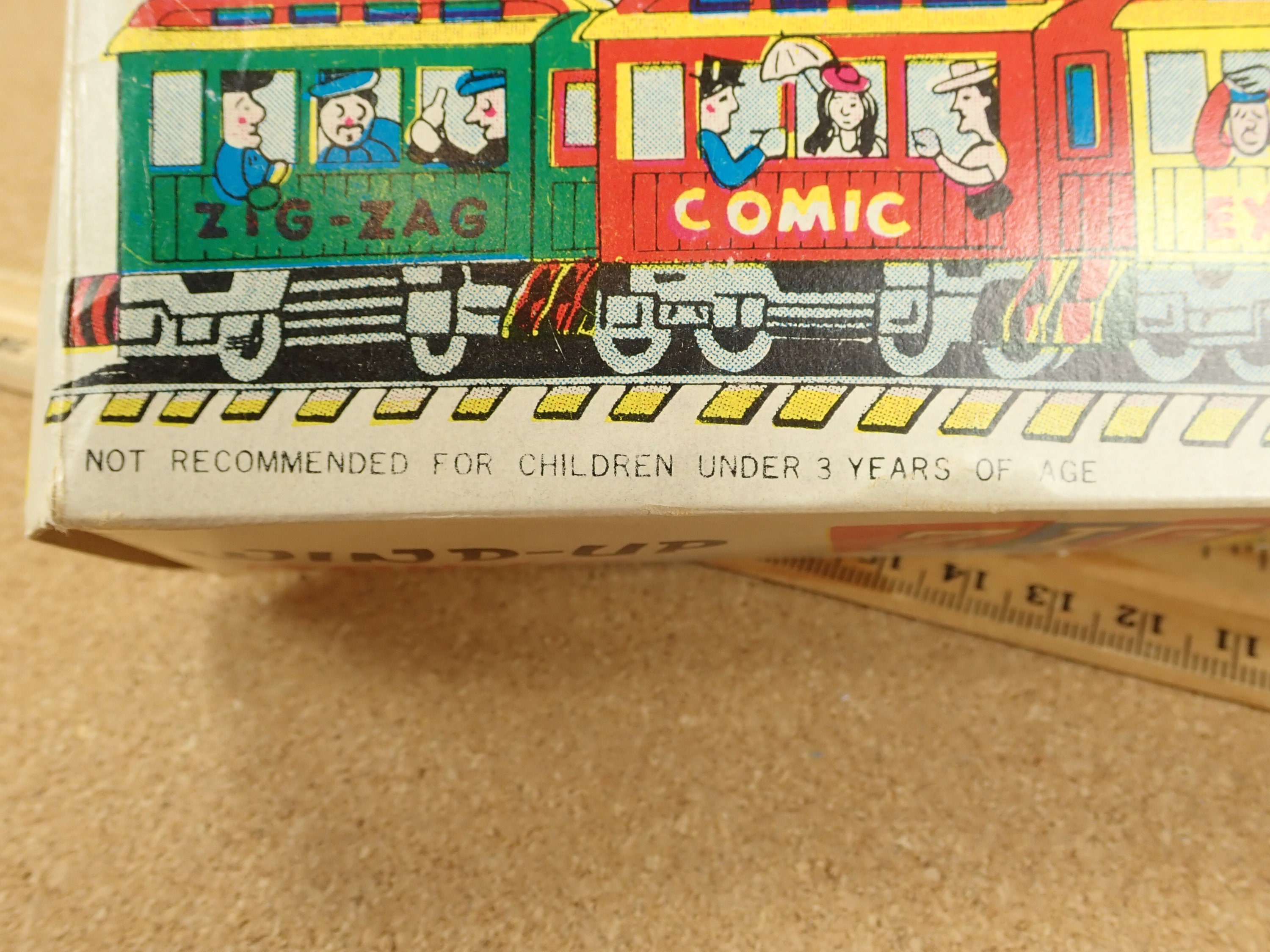 Wind-up Comic Zig-zag Express Tin Train by MTU 1970s Metal Wind-up Rolling Collectors Toy ...