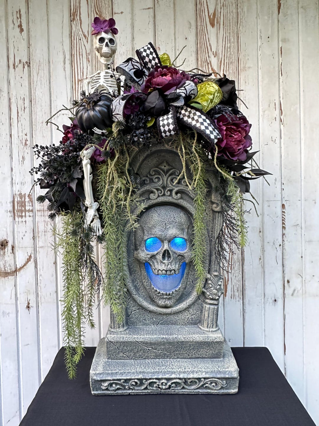 Halloween Tombstone Wall Hanger, Light up Skull Tombstone, Skeleton ...