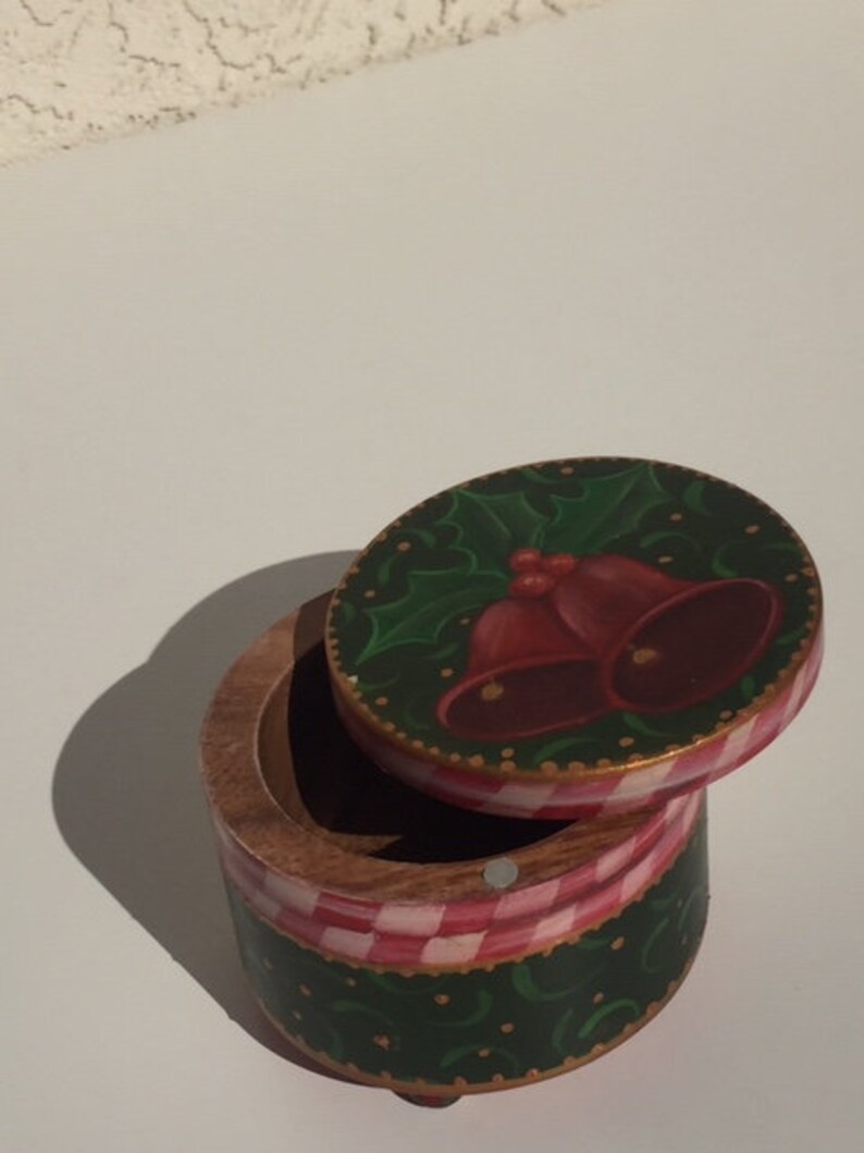 Hand-painted, Round, Small Jewelry Box - Christmas Bells - Etsy