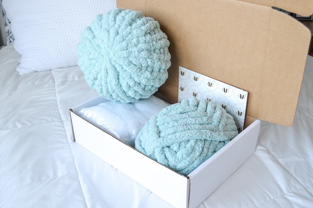 Round Pillow Pouf DIY Kit, DIY Kit, Pillow Pouf, Finger Knit, Learn How ...