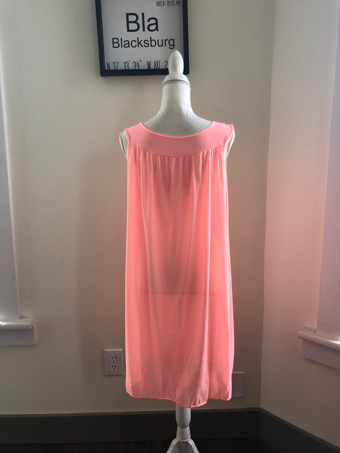 Vintage Salmon/peach Colored Nightie Vintage 1970s Nightgown - Etsy