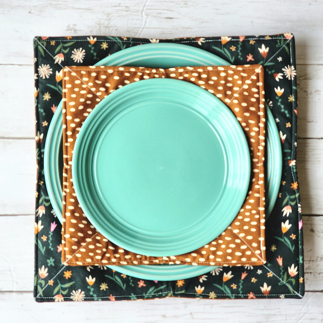 Boho Green Floral Plate Cozy, Set of 2 Reversible Plate Holder, Plate ...