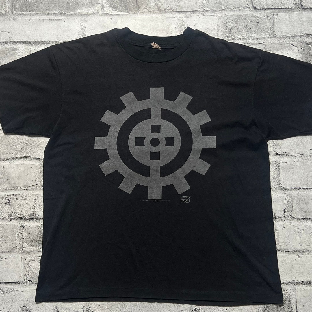 CC Music Factory Gold Glitter Symbol Logo T Shirt 1991 Sz L Made in ...