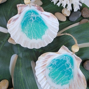 Large Ocean Resin Scallop Shell Ornament Waves Beach Epoxy Handmade ...