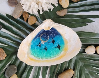 XXL Large Ocean Resin Clam Shell Ring Dish Hand Drawn Great White ...