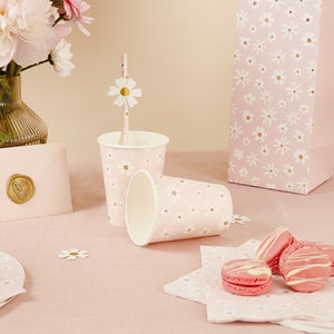 Daisy Floral Paper Cups (pack of 8), Girls Floral Party Cups, Daisy ...