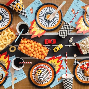 Racing Track Table Runner (5m), Race Car Birthday Party Supplies ...
