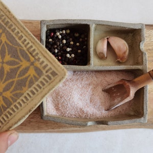 Square Ceramic Box | Decorated With Yellow Print and Beige Glaze ...