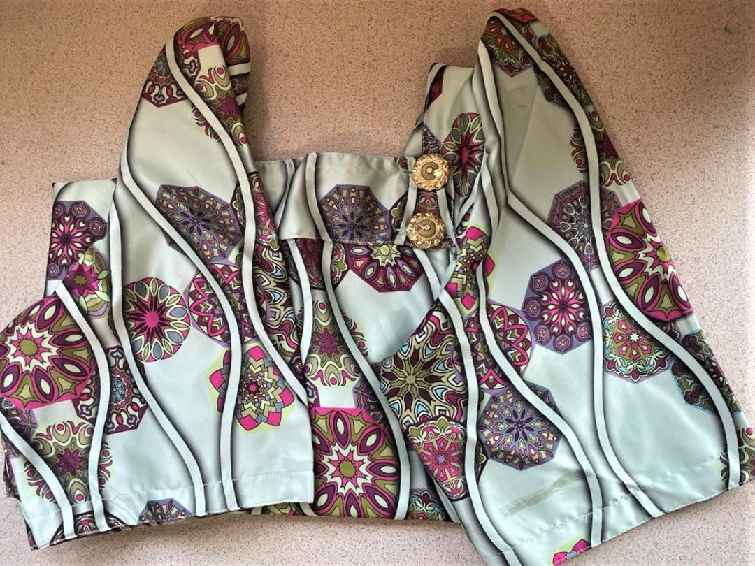 Gomesi / Busuuti Uganda's Traditional Wear in Green - Sizes 10-12 - Etsy