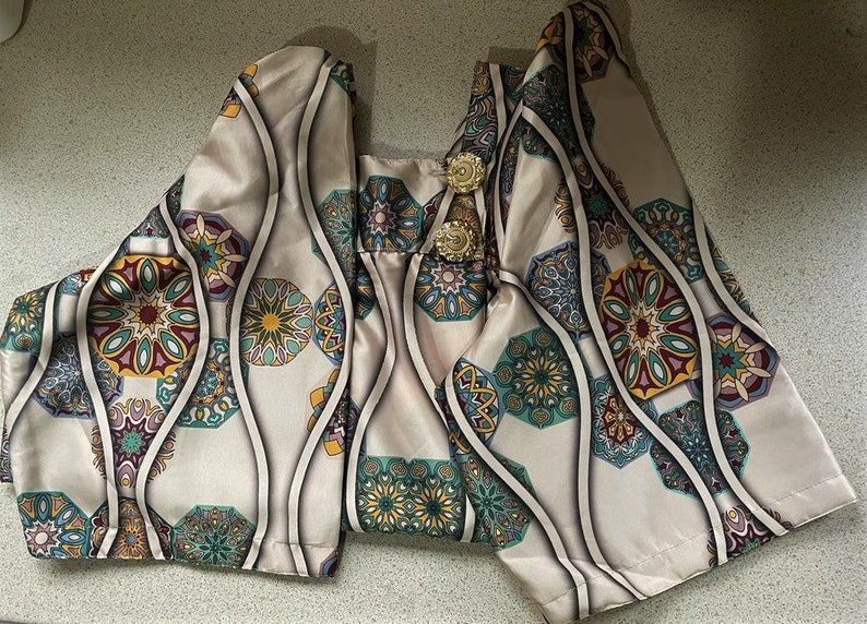Gomesi / Busuuti, the Ugandan Traditional Dress/ Wear - Etsy