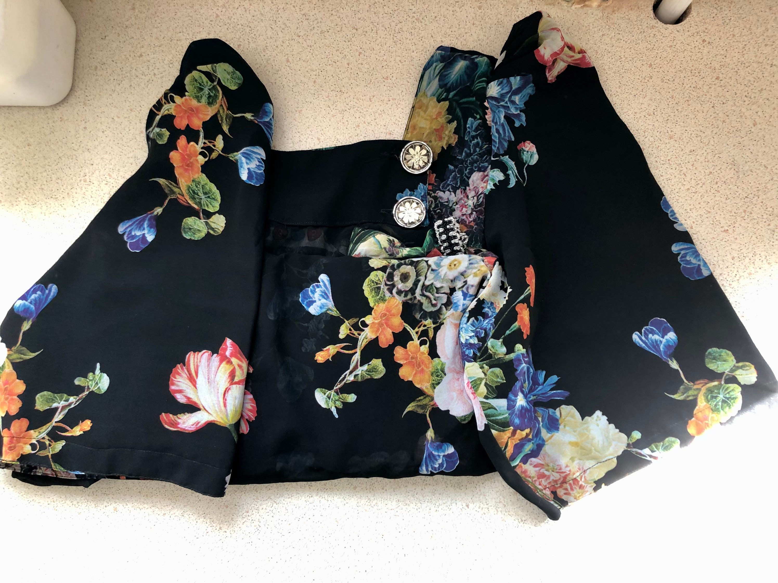 Gomesi/ Busuuti Uganda Traditional Wear for Women - Etsy