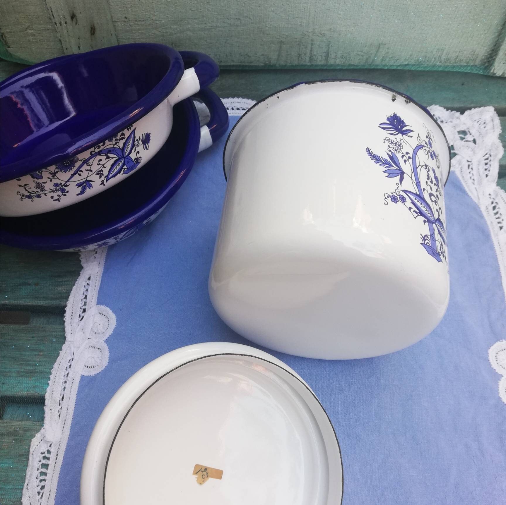 Vintage Enamel Cookware Set 3 Matching Pieces White & Onion - Etsy