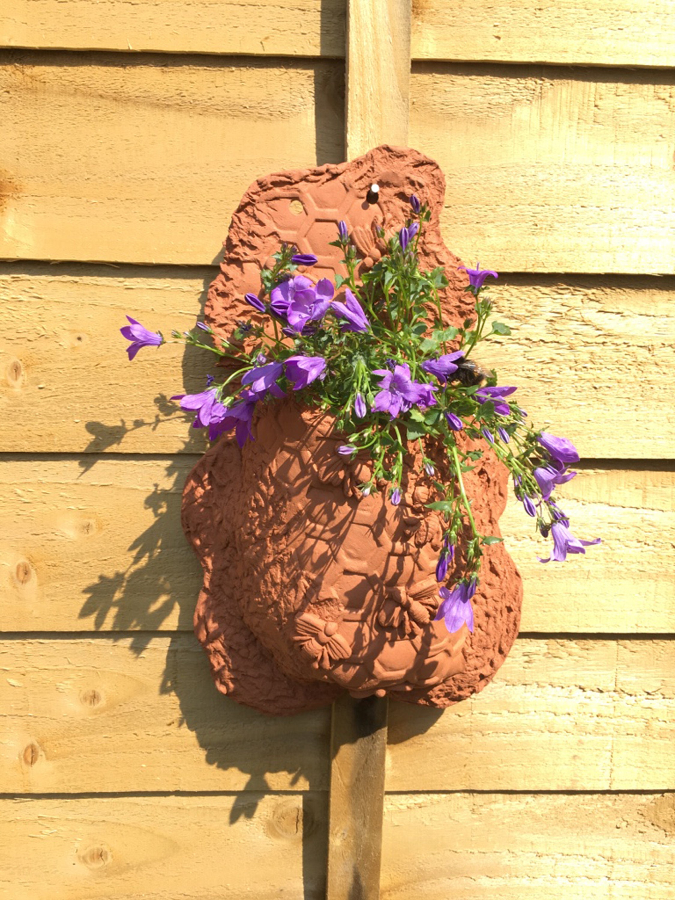 Terracotta Bee Hive Planter, Bee Hive Plant Pot, Plant Pot With Bees ...