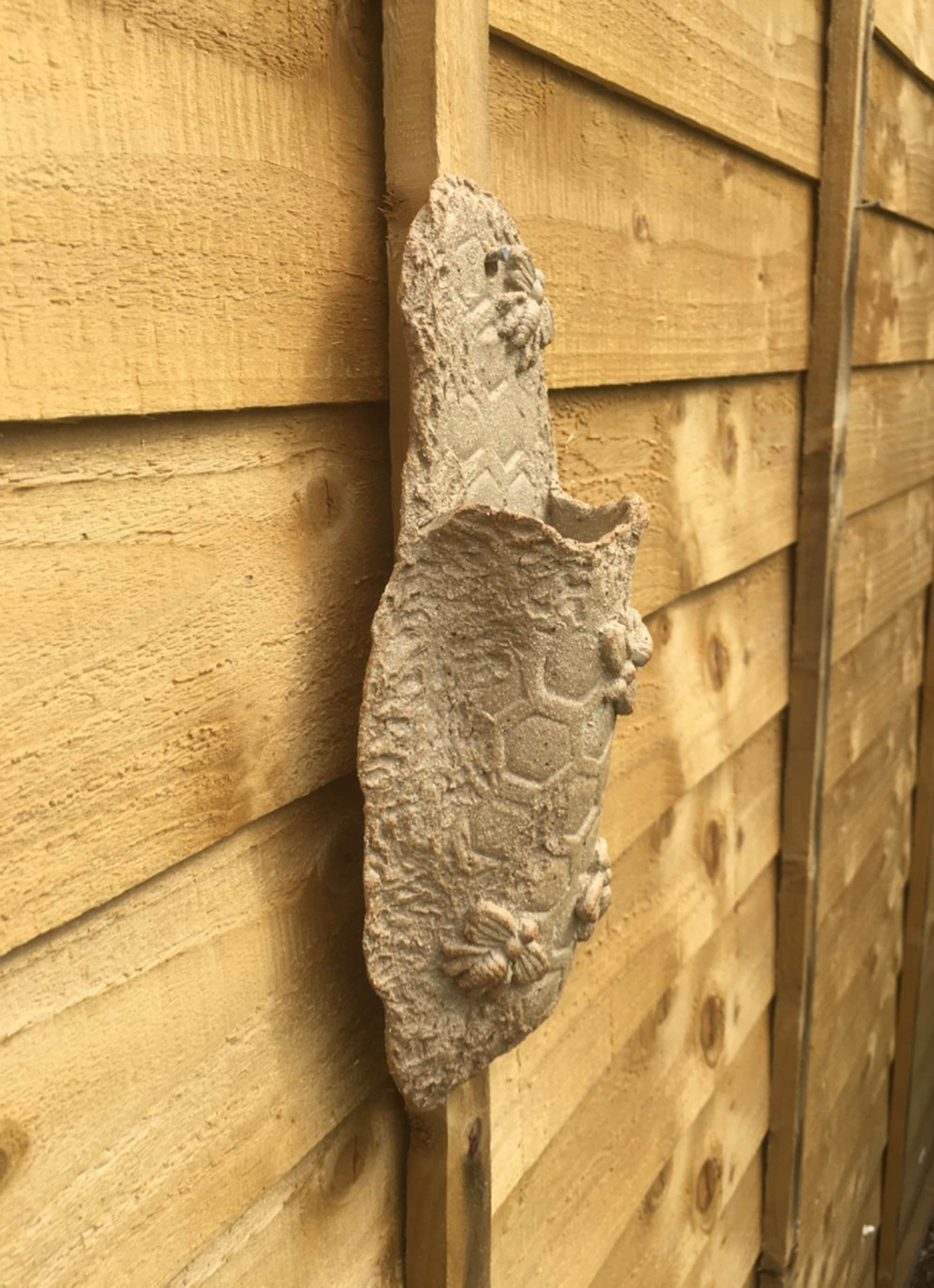 Sandy bee hive planter Bee hive design plant pot Bee hive | Etsy