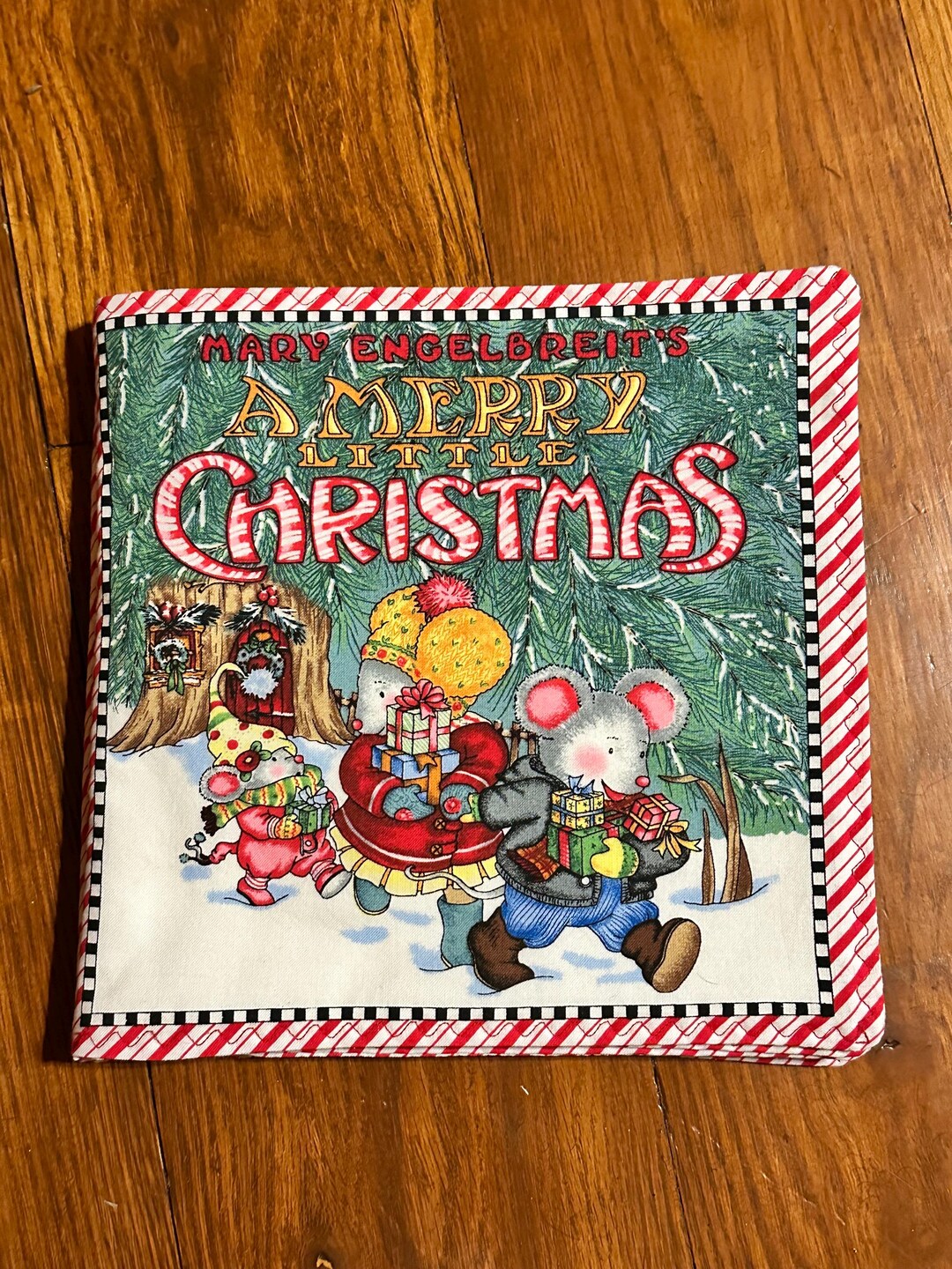 Mary Engelbreit A Merry Little Christmas Soft Cloth Book, Christmas ...