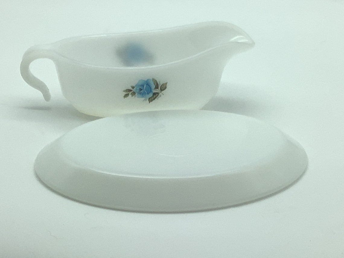 Retro Phoenix Opalware Pyrex Style Milk Glass Blue Rose Gravy Boat Bowl ...