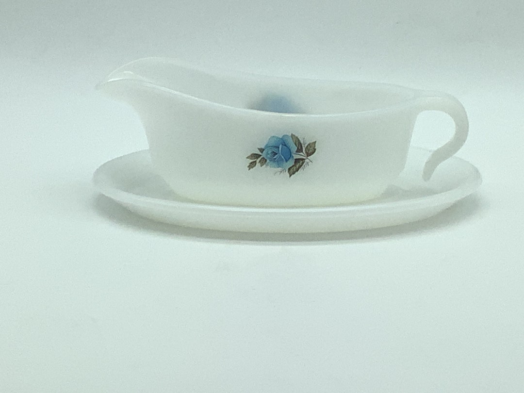 Retro Phoenix Opalware Pyrex Style Milk Glass Blue Rose Gravy Boat Bowl ...