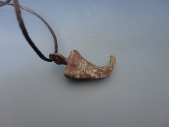 Old Scandinavian Claw of Wolf Fenrir. Ancient Viking … - Gem