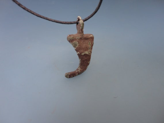 Old Scandinavian Claw of Wolf Fenrir. Ancient Viking … - Gem