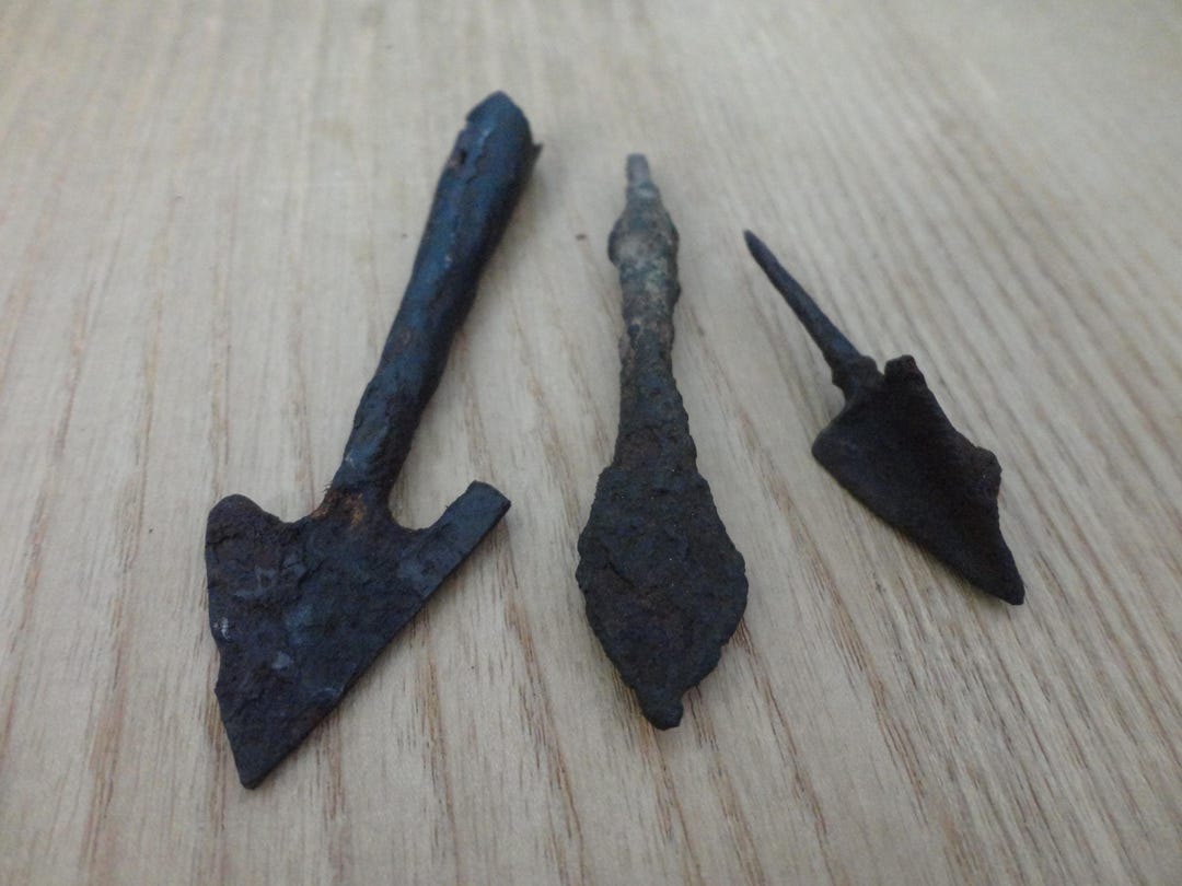 Medieval Arrowheads. Three Combat Arrowhead. Ancient Weapons ...