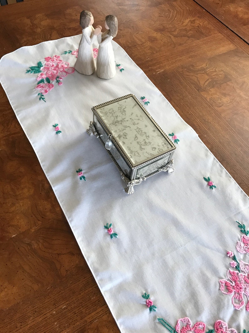 Vintage Embroidered Table Runner, Pink Floral Table Runner. Vintage ...