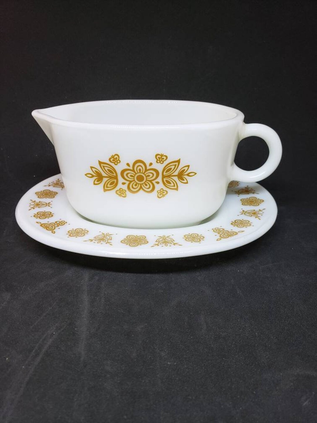 Vintage Pyrex Butterfly Gold Gravy Boat and Underplate Collectible ...