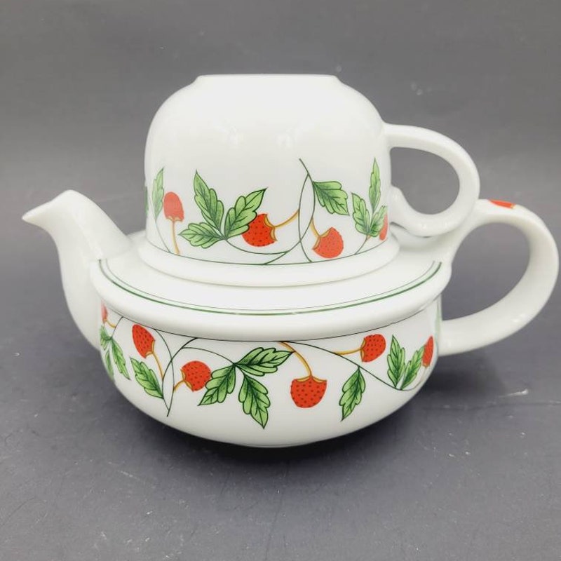 Strawberry Tea Set - Etsy