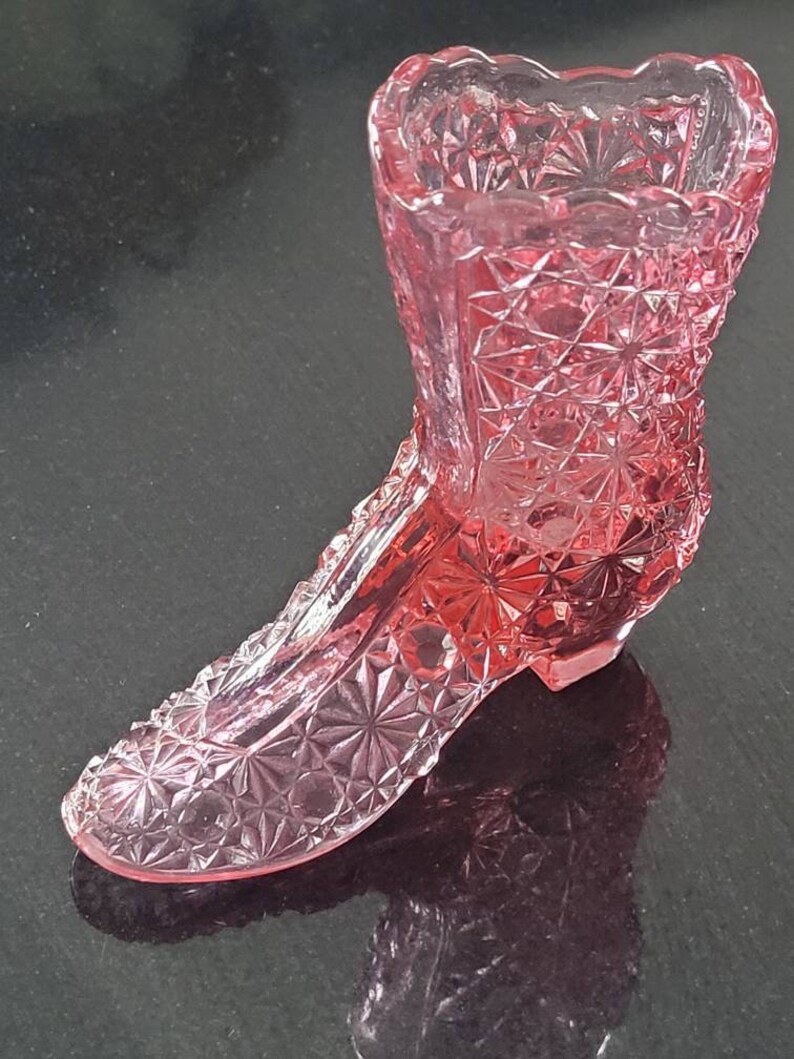 Vintage Fenton Glass Daisy and Button Art Glass Boot Collectible Glass ...