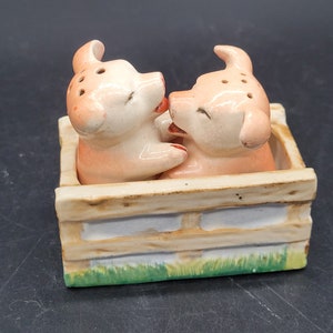 Vintage Occupied Japan Pigs in A Pen Salt and Pepper Shaker Set ...