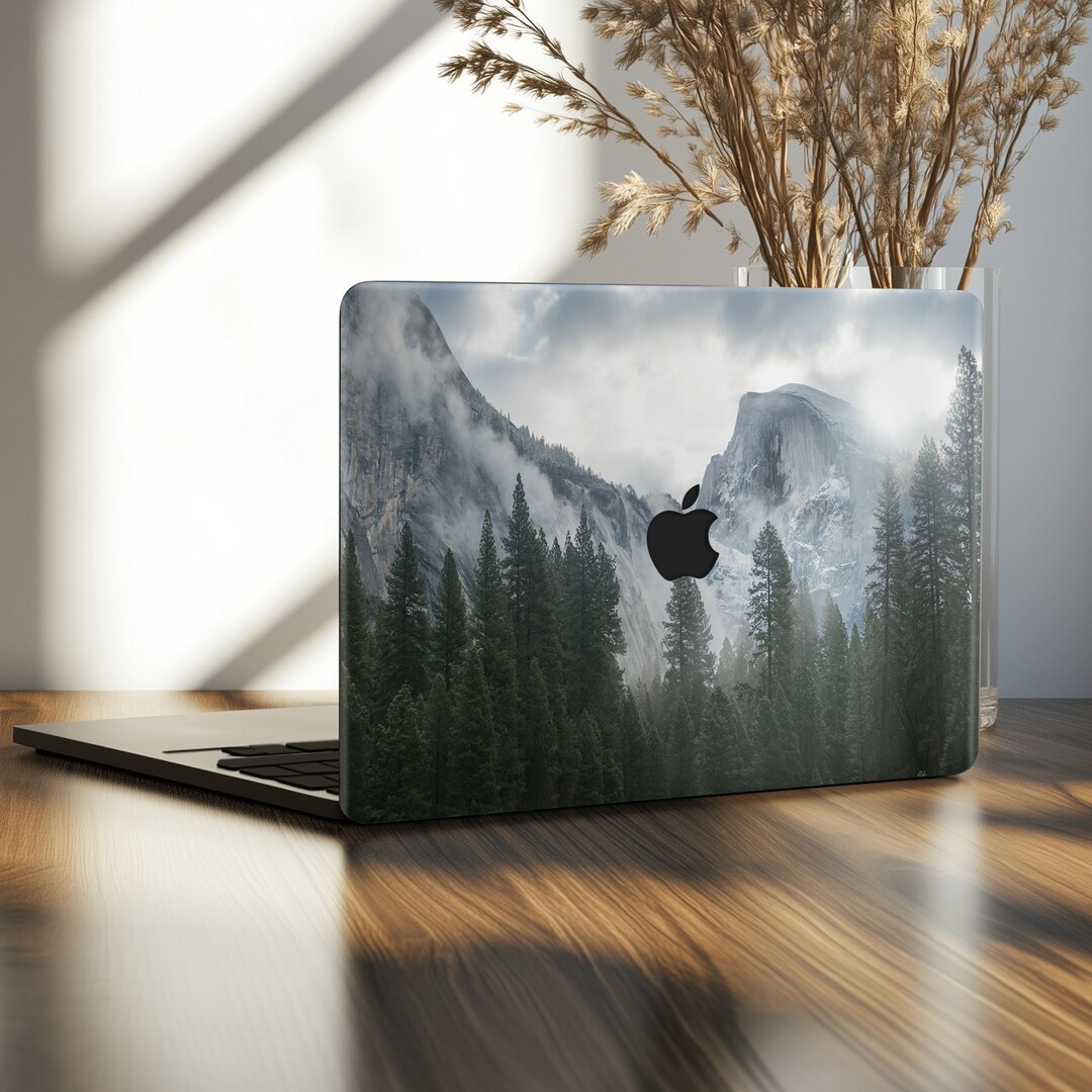 Misty Mountains MacBook Case 14 in Green Forest 15-inch Travel Hard ...
