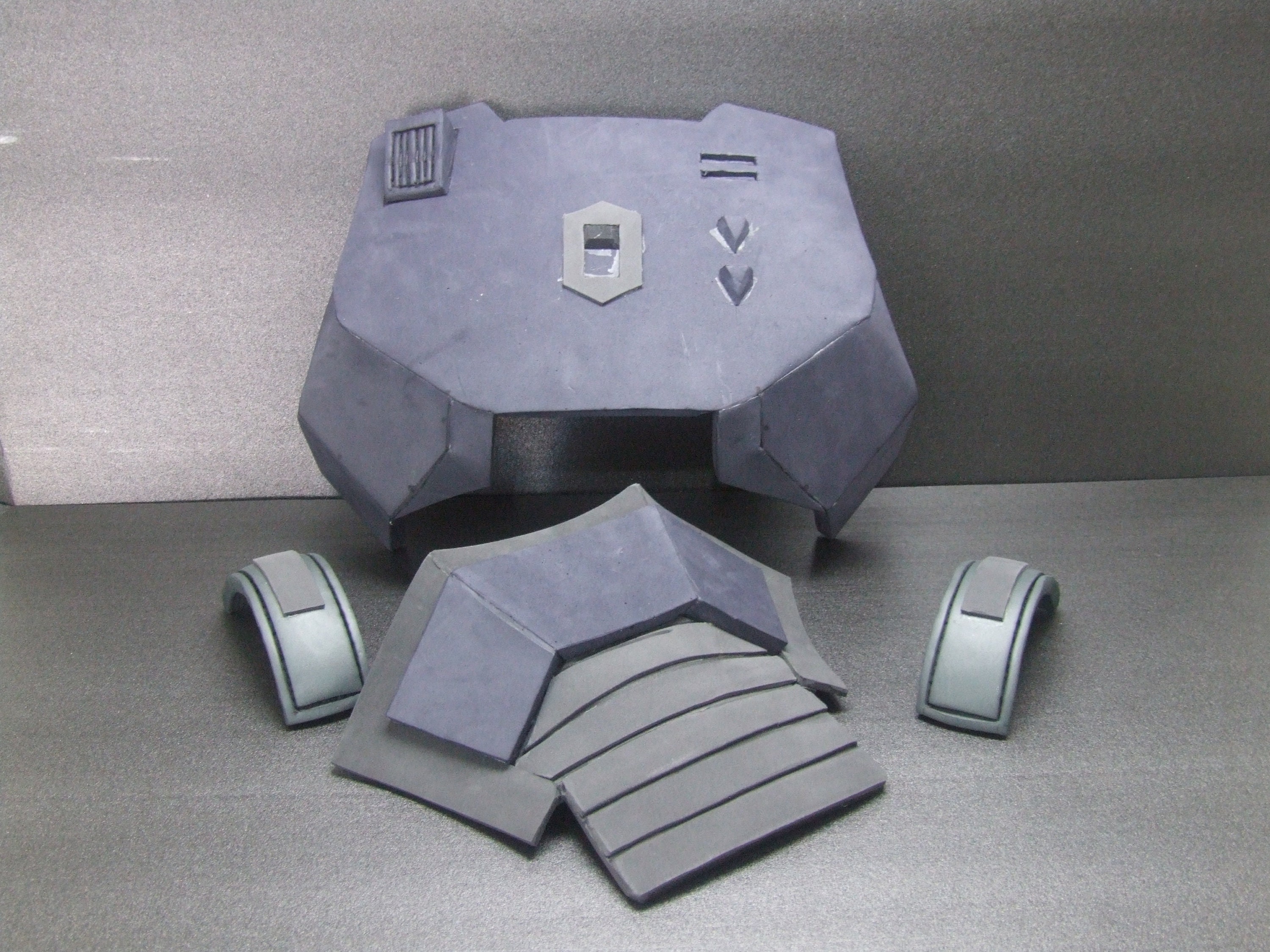 Heavy Infantry Mandalorian Armor Template Chest and Shoulder Pauldron ...